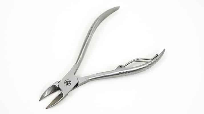 The Best Nail Clippers For YOU! - 2020 Guide and Reviews - Moo Review